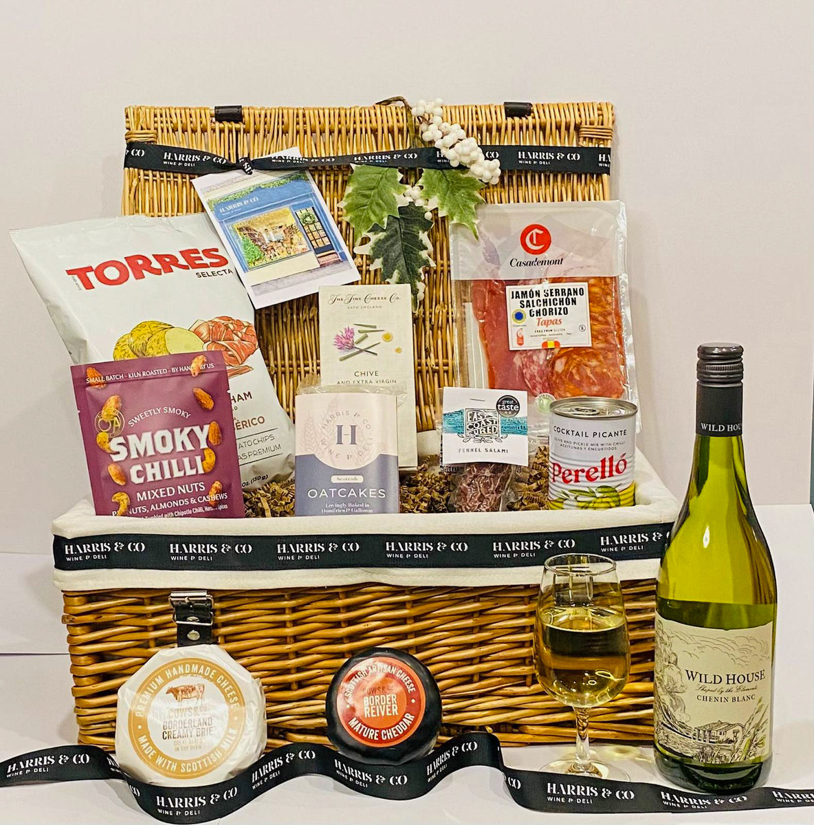 The Harris & Co Cheese, Charcuterie and Nibbles Hamper – Harris and Co